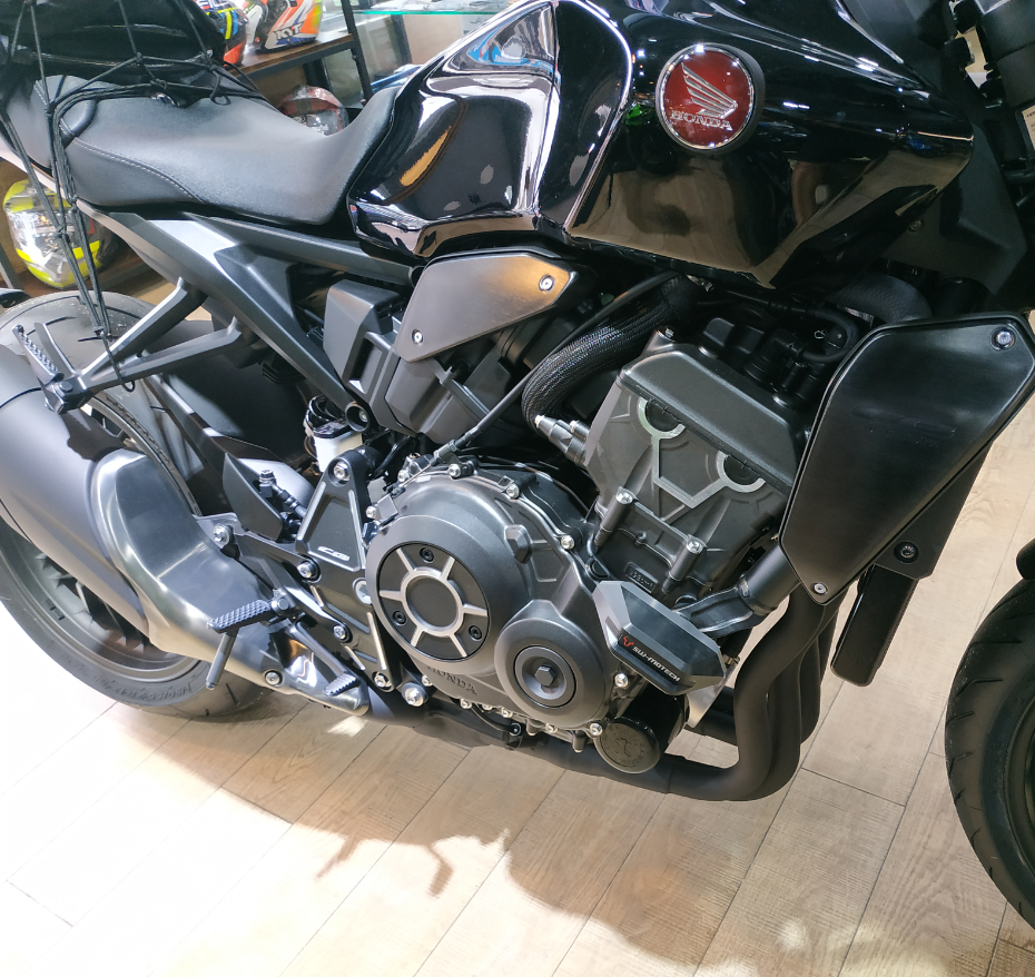 CB1000R (18-21)SC80 SW-Motech Slider set for frame_Protection_SW-Motech ...